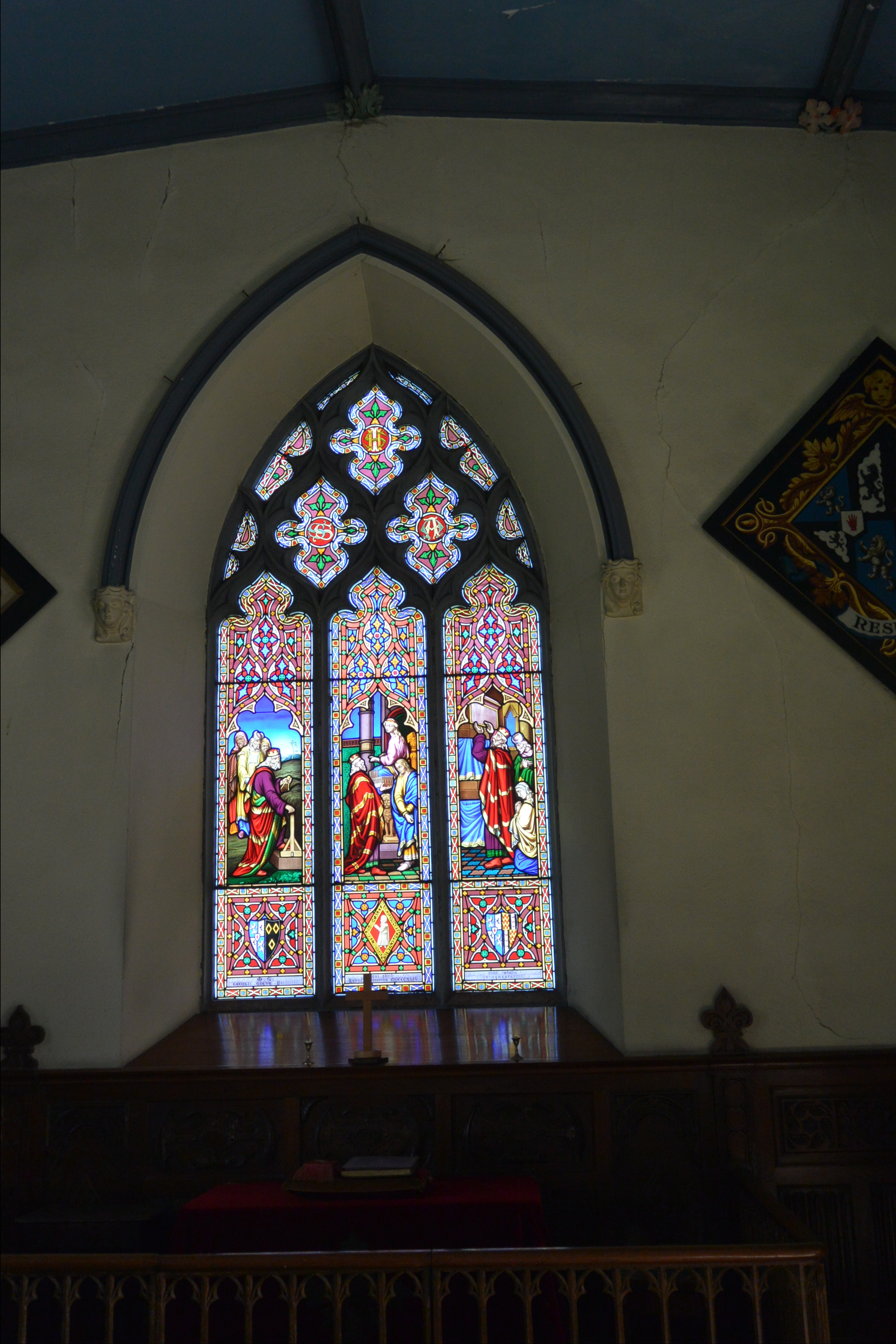 [Play Raw] Calke Abbey Church Window - Processing - discuss.pixls.us