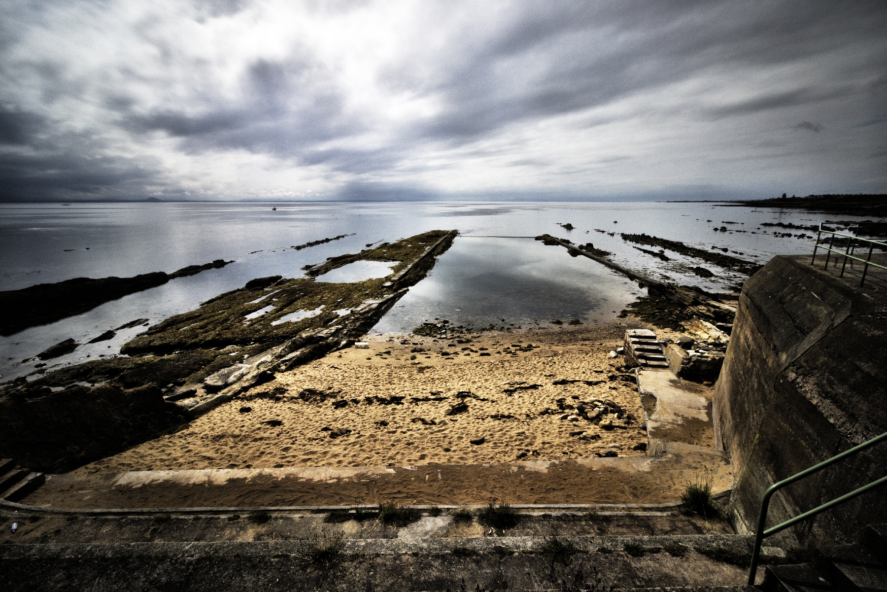 [Play Raw] Pittenweem Sea Swimming Pool - Processing - discuss.pixls.us